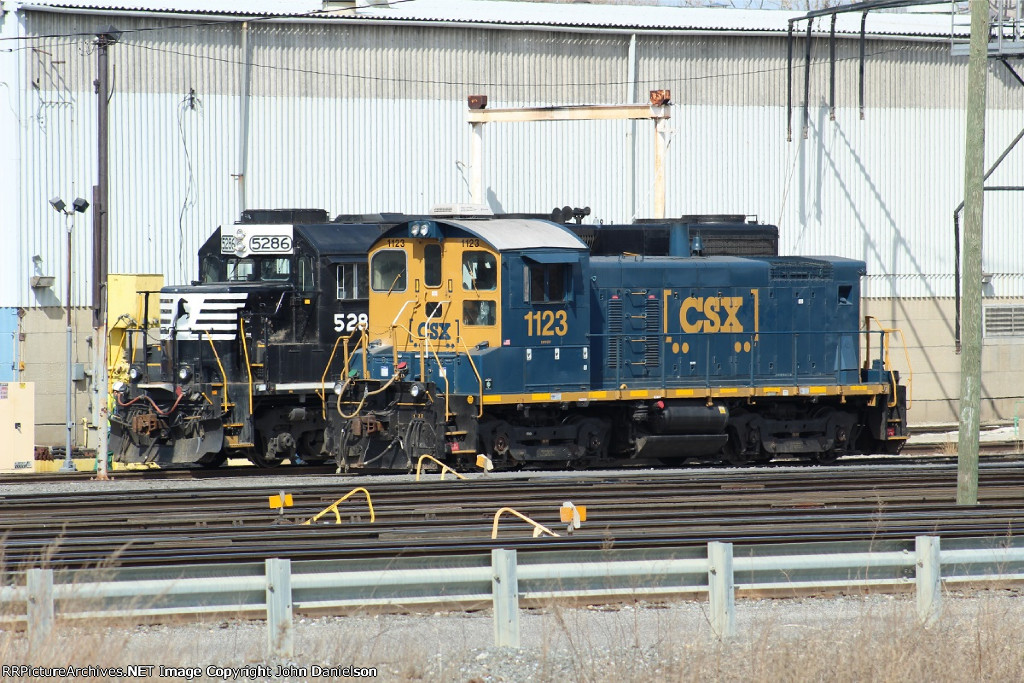 CSX 1123